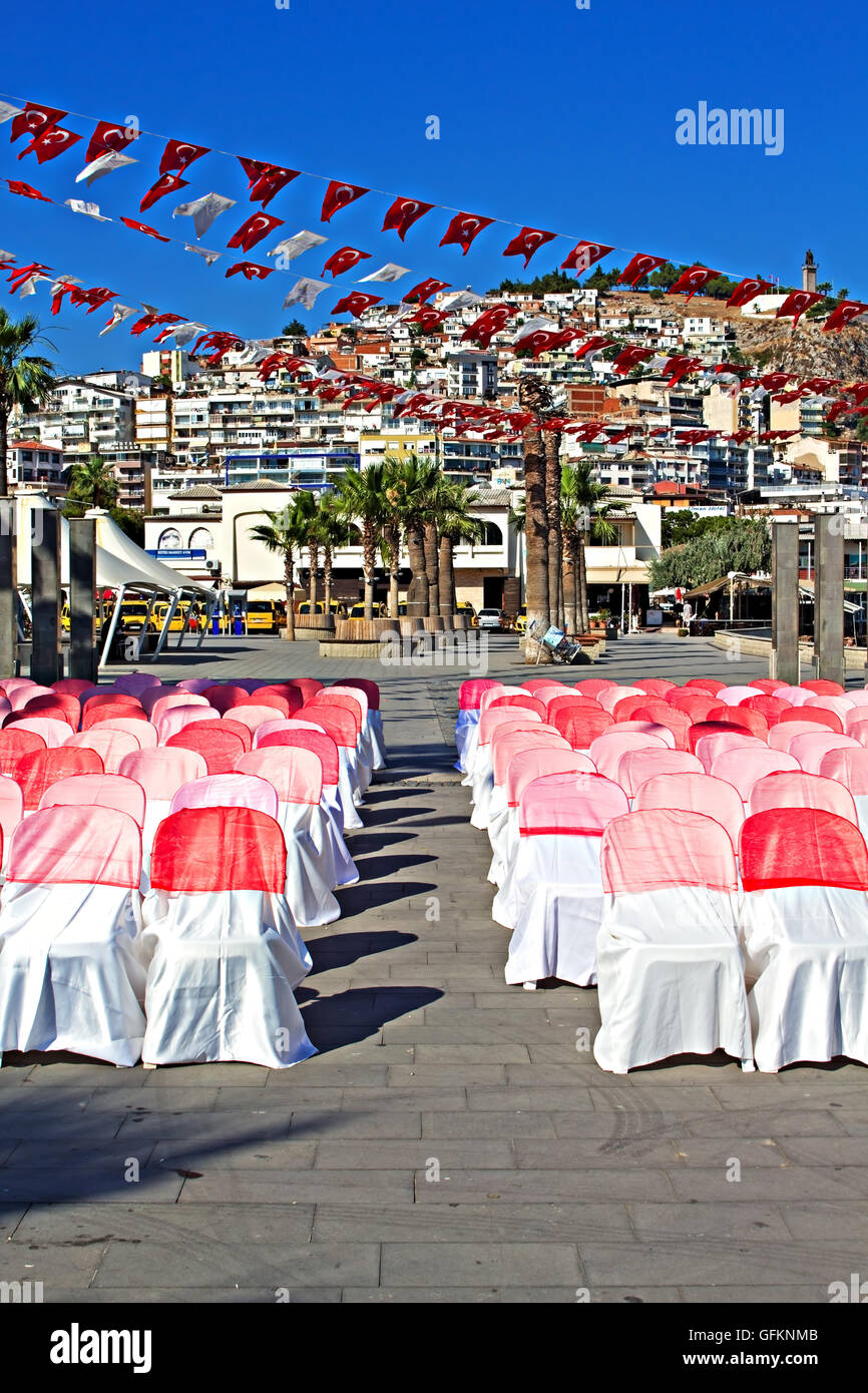 Promenade seating hi-res stock photography and images - Alamy