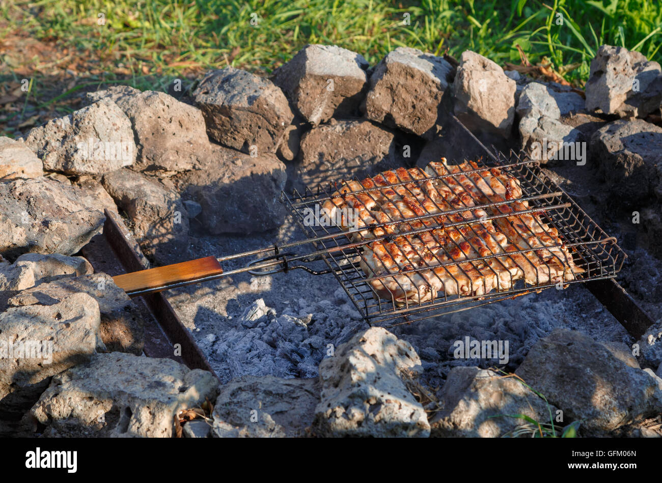 Charcoal on stones hi-res stock photography and images - Alamy