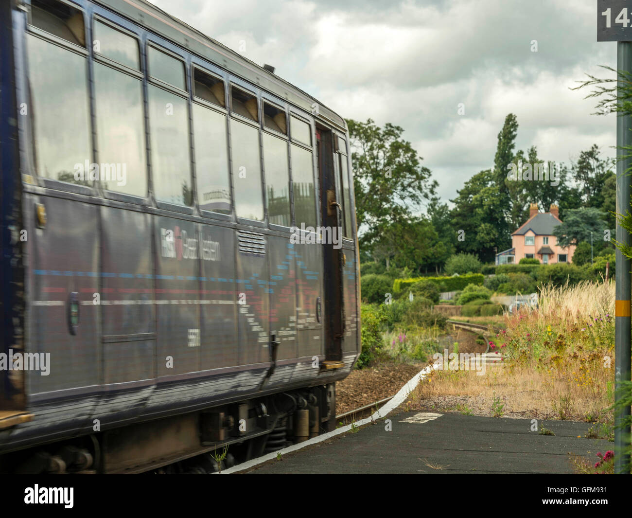 First Great Western Train leaving Exton station bound for Paignton ...