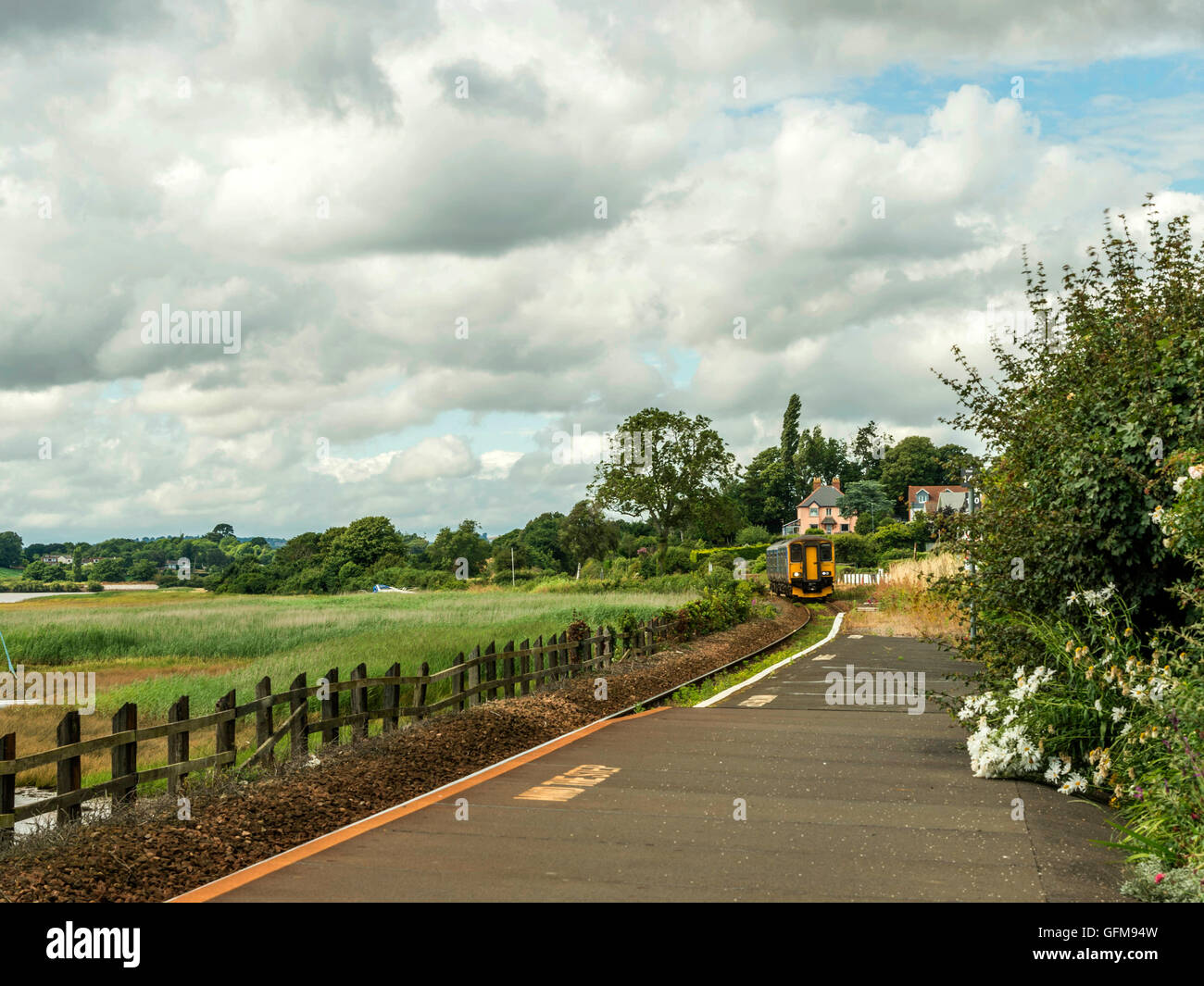 First Great Western Train arrives at Exton station bound for Exmouth ...