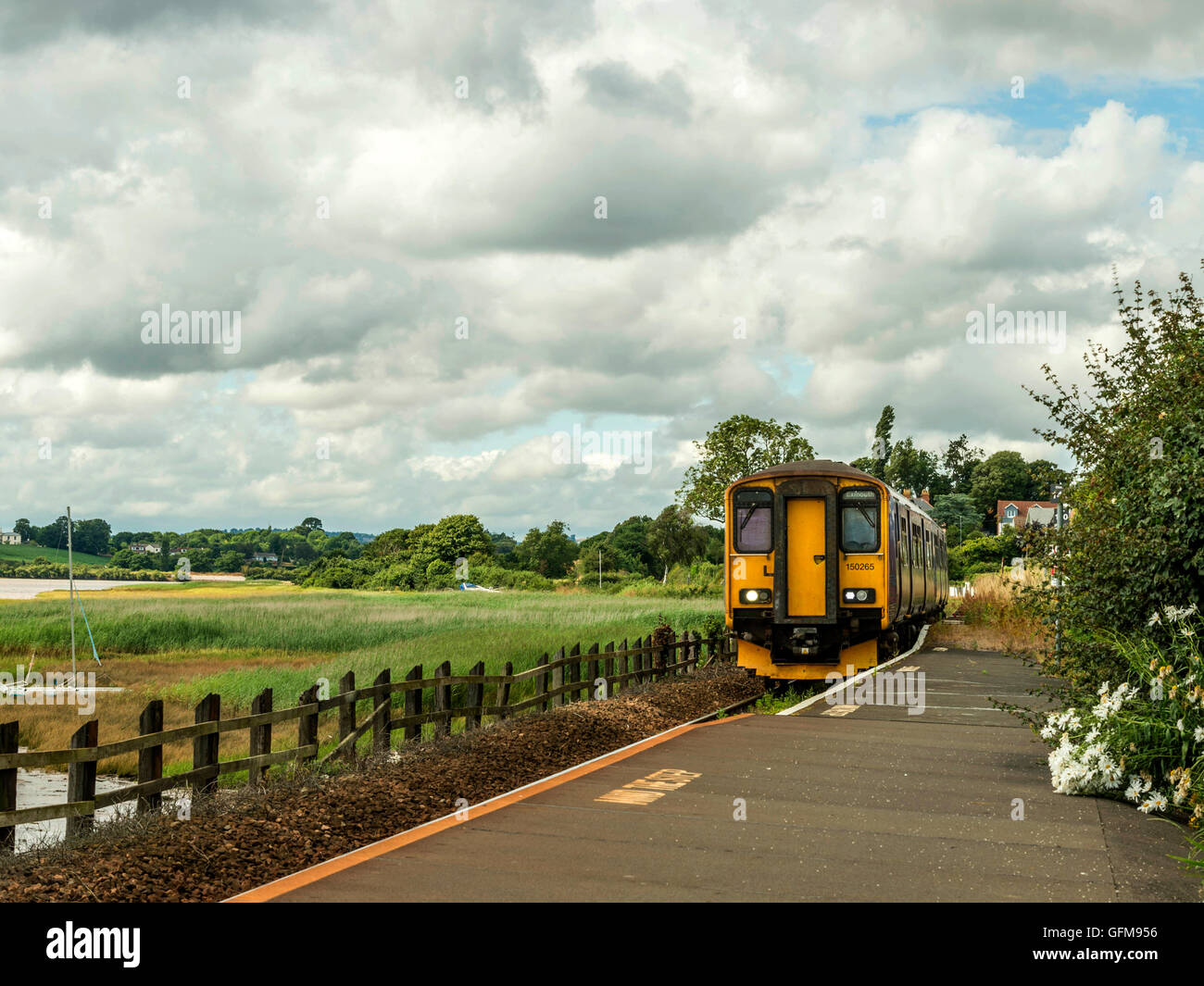 First Great Western Train arrives at Exton station bound for Exmouth ...