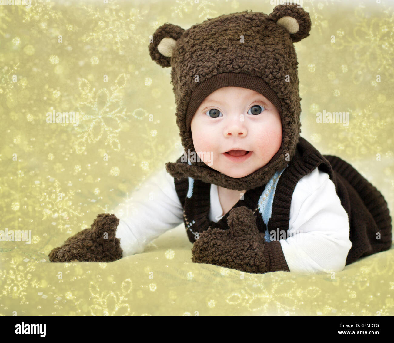 Portrait of a boy dressed as Bear Stock Photo - Alamy