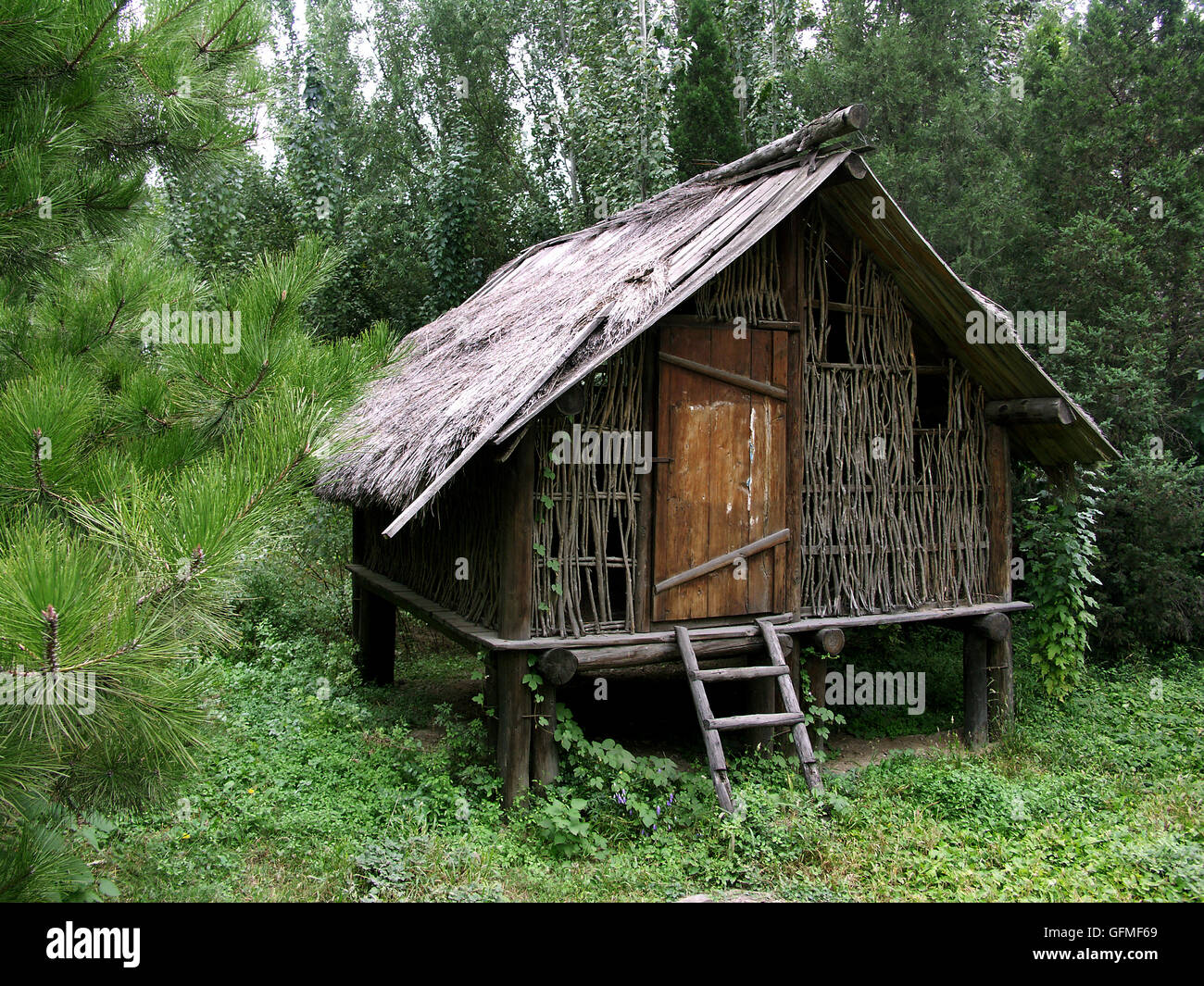 Hezhen style house in the Chinese Ethnic Culture Park, Beijing – China ...