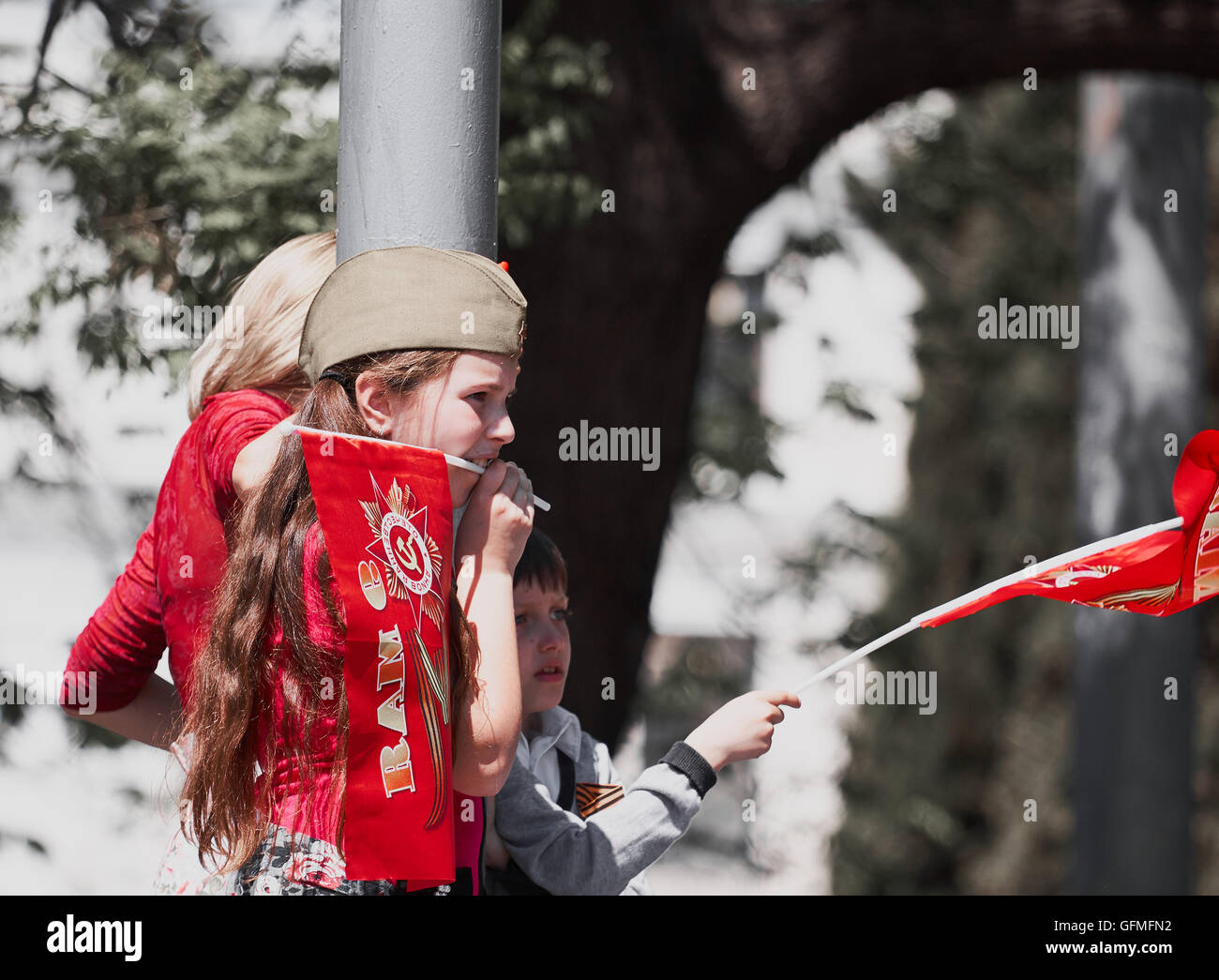 Soviet union flag children hi-res stock photography and images - Alamy