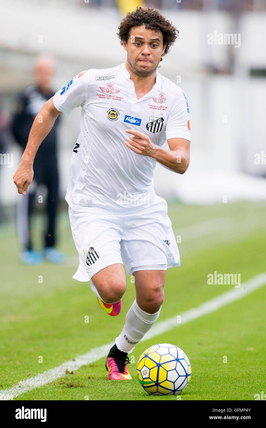 Victor Ferraz during the game between Santos and Cruzeiro held at Vila ...