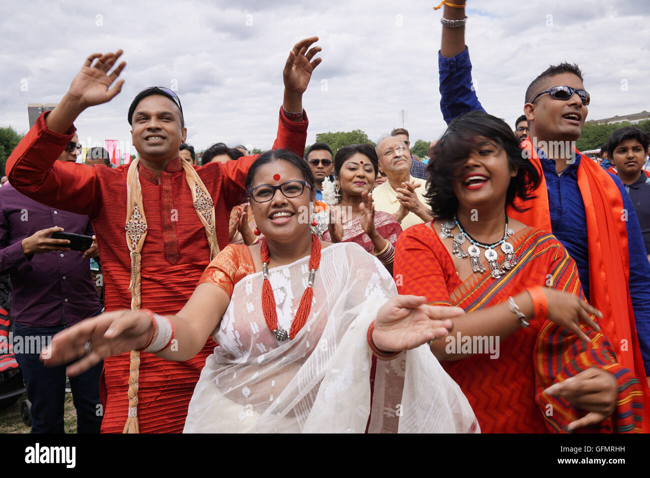 London, UK. 21st July, 2016. : Hundreds of the Bangladesh community ...