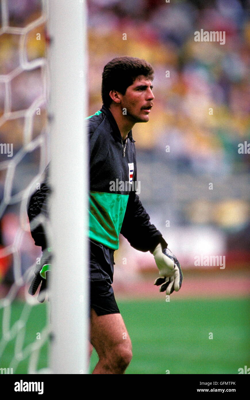 Luis Gabelo Conejo (CRC), JUNE 16, 1990 - Football / Soccer : 1990 FIFA ...