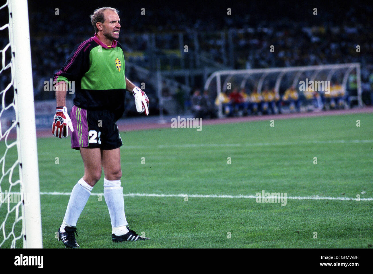 Thomas Ravelli (SWE), JUNE 10, 1990 - Football / Soccer : 1990 FIFA ...