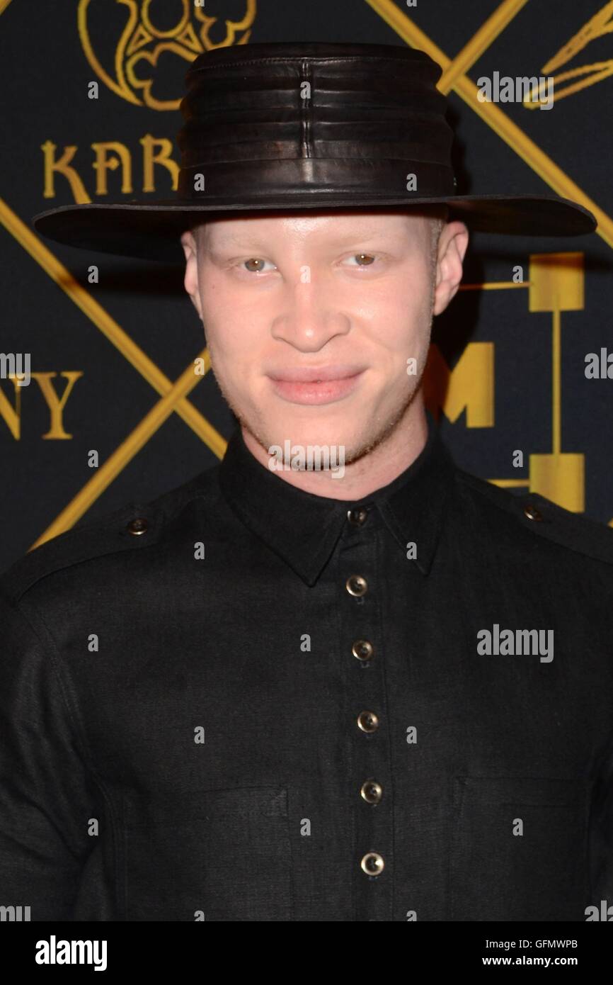 Los Angeles, CA, USA. 30th July, 2016. Shaun Ross at arrivals for MAXIM ...