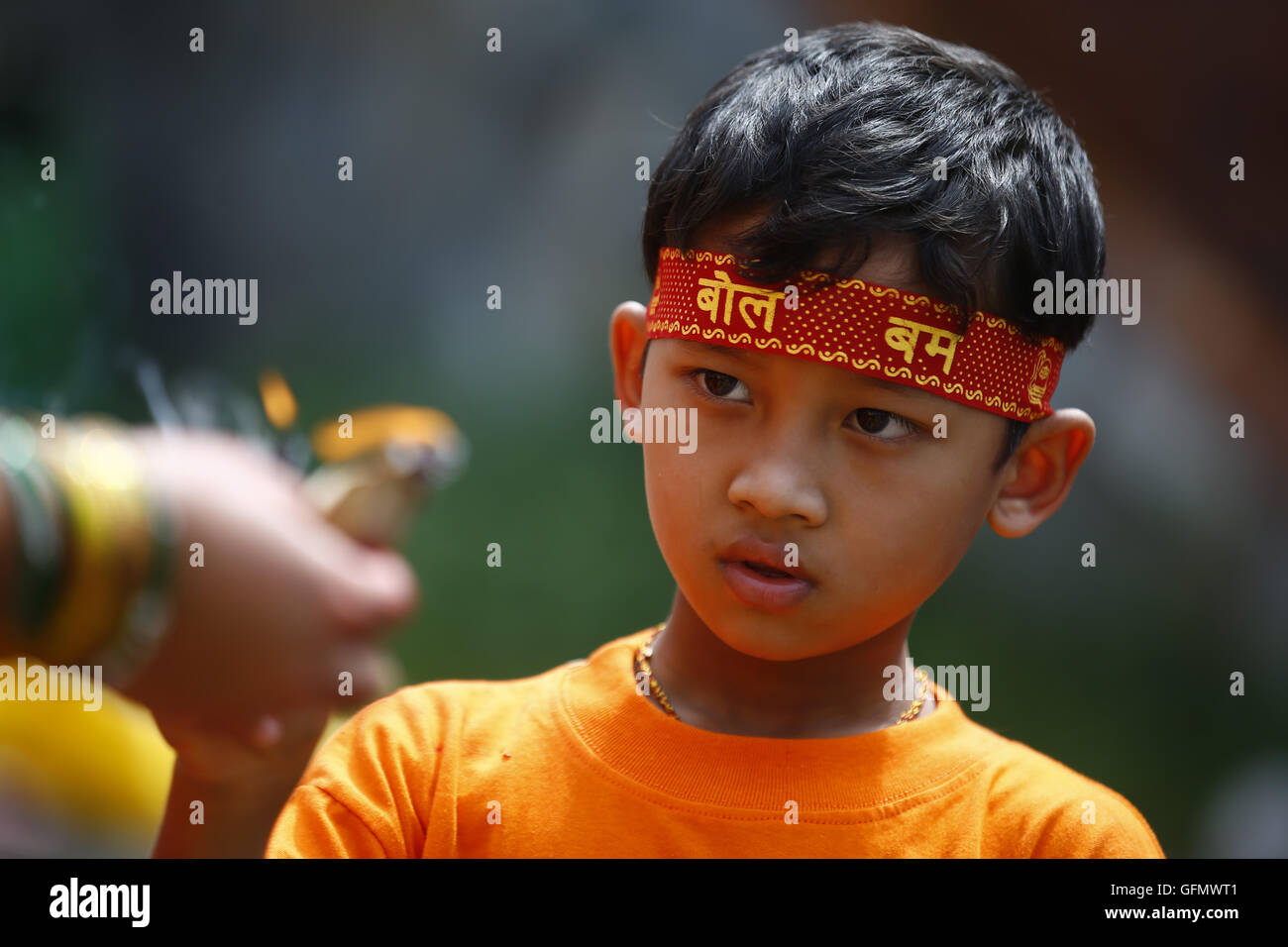 Hindu boy praying hi-res stock photography and images - Alamy