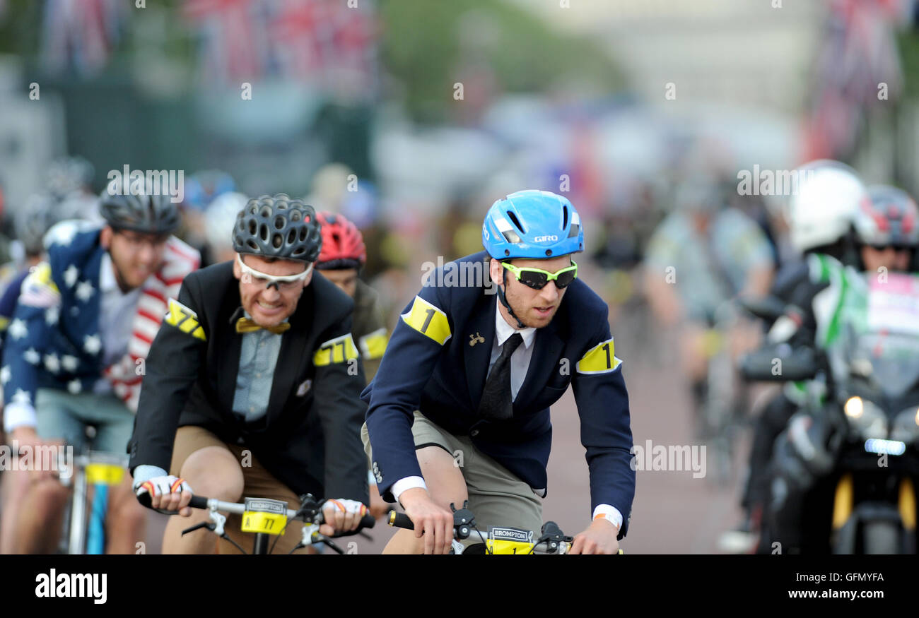 Lycra Suits Stock Photos & Lycra Suits Stock Images - Alamy
