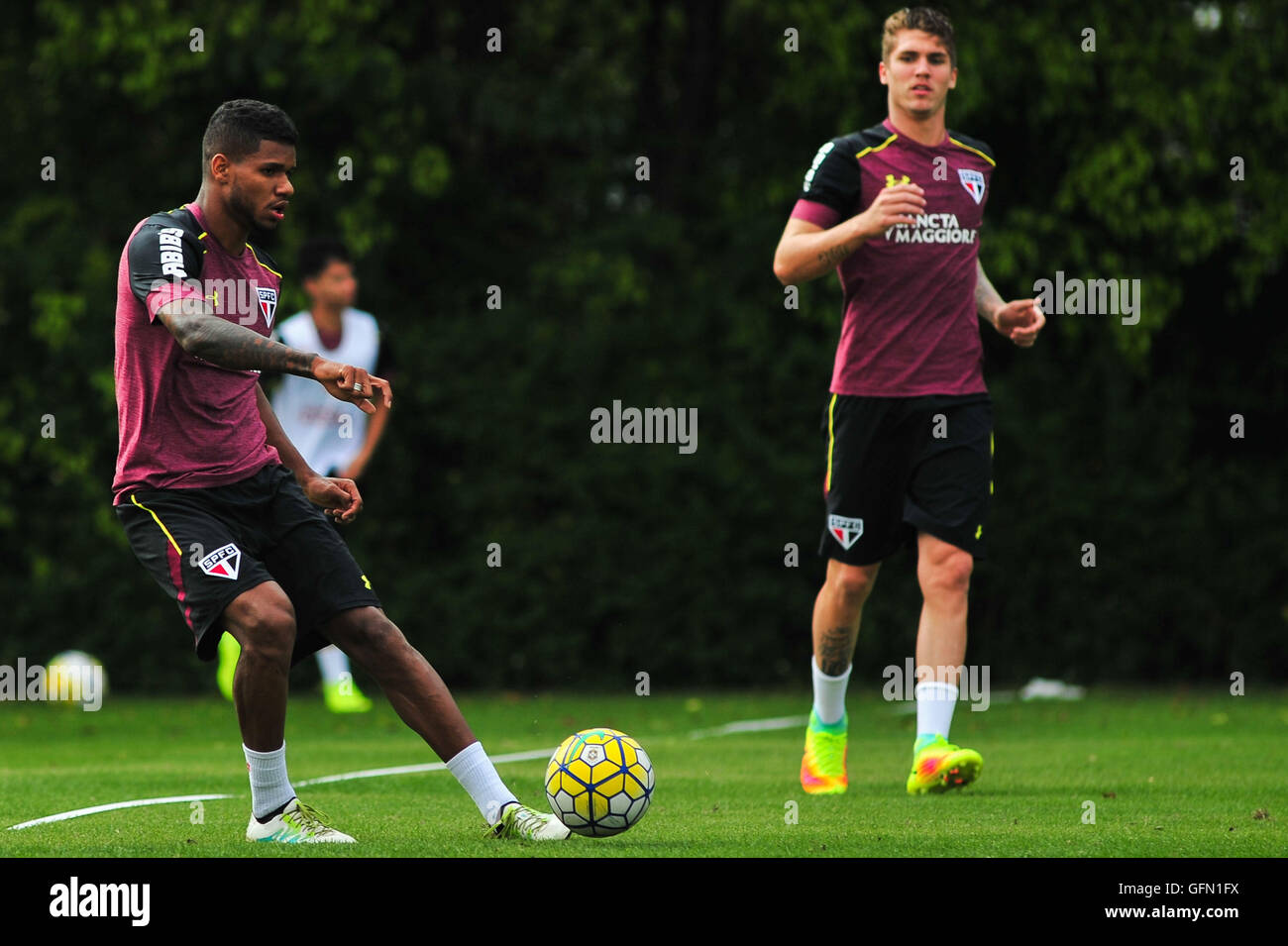 Matheus Reis during training the S?o Paulo Football Club, held at CCT ...