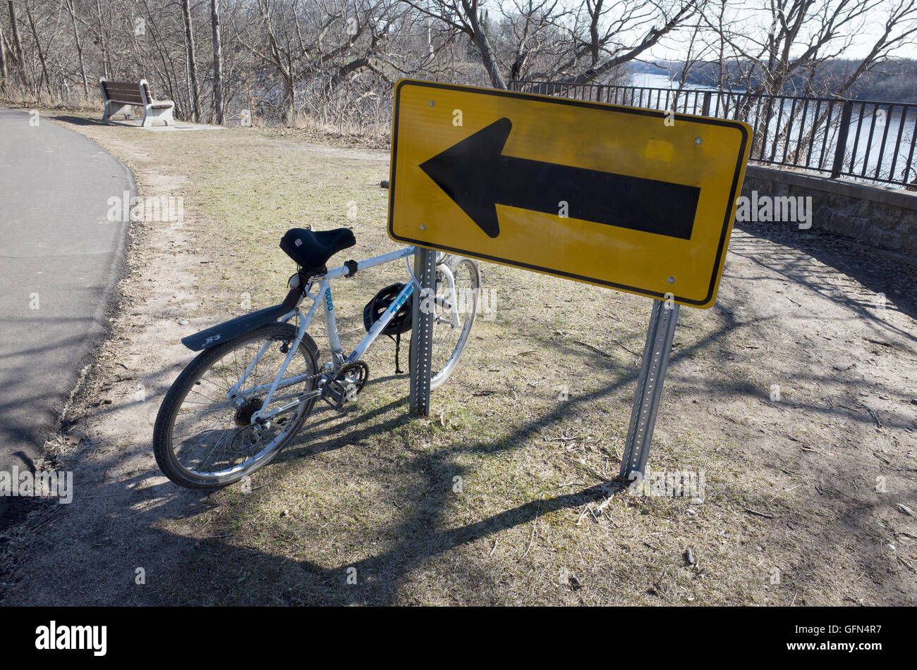 Trek bicycle locked to large arrow sign on North Mississippi River ...