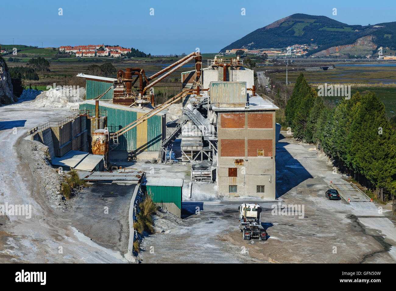 Conveyor at car factory hi-res stock photography and images - Alamy