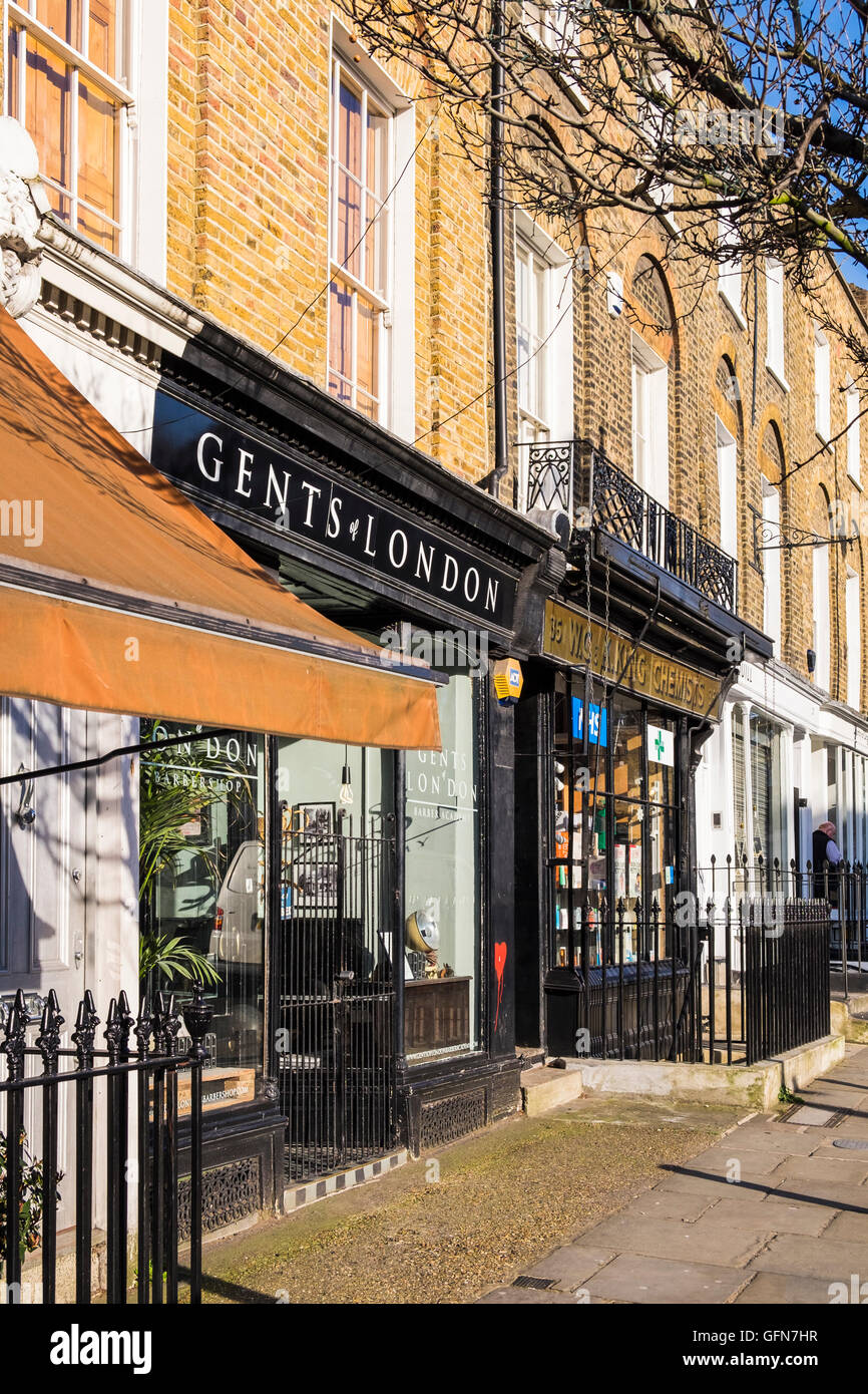 Terraced london borough of islington hi-res stock photography and ...