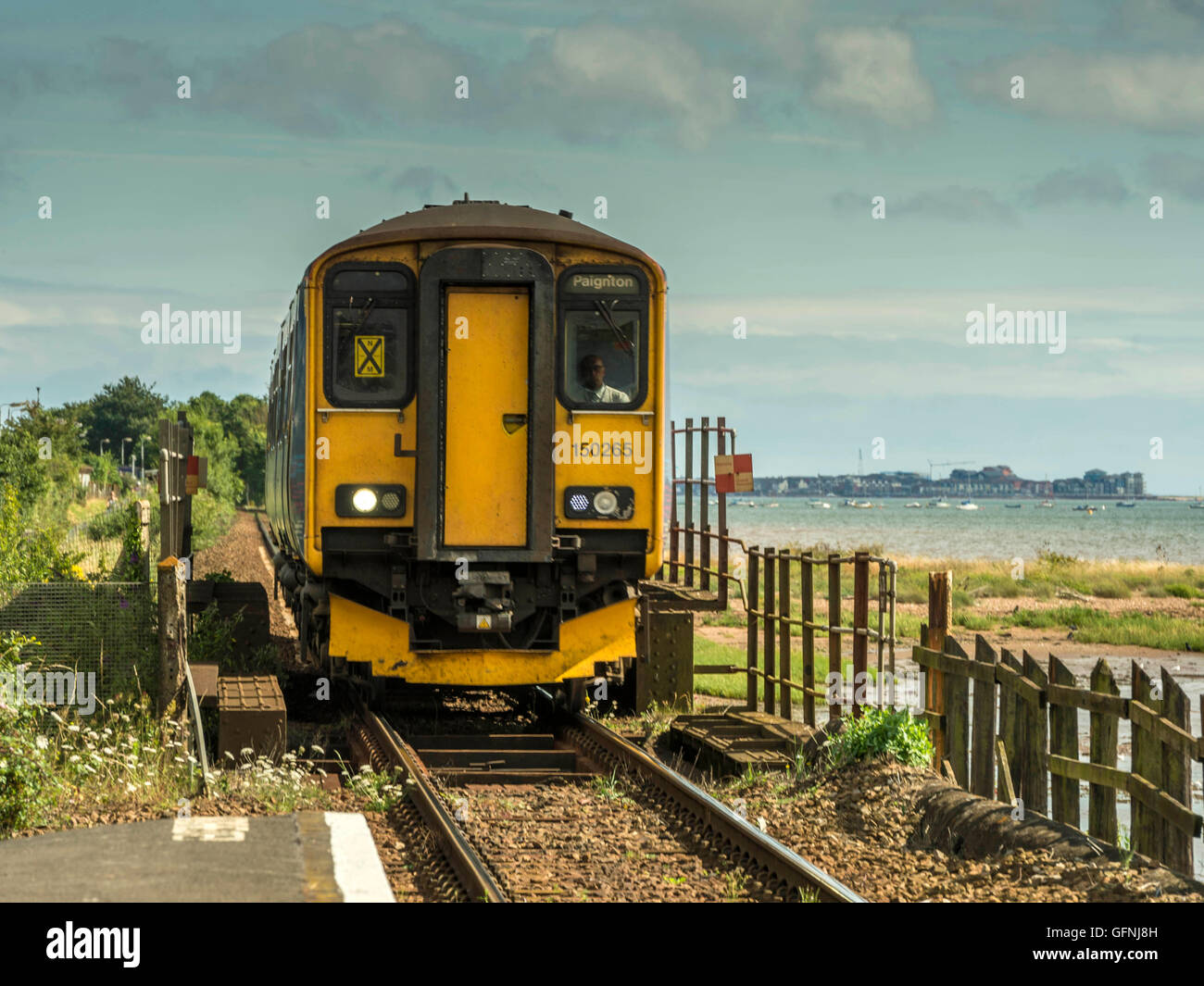 First Great Western Train arrives at Exton station bound for Paignton ...