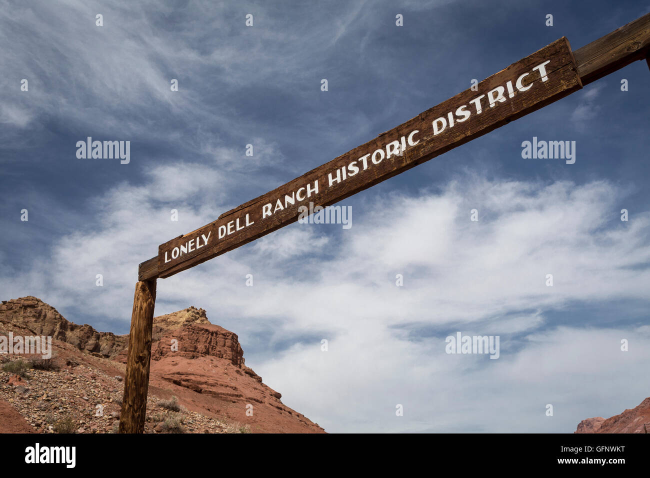 Historic district sign hi-res stock photography and images - Alamy