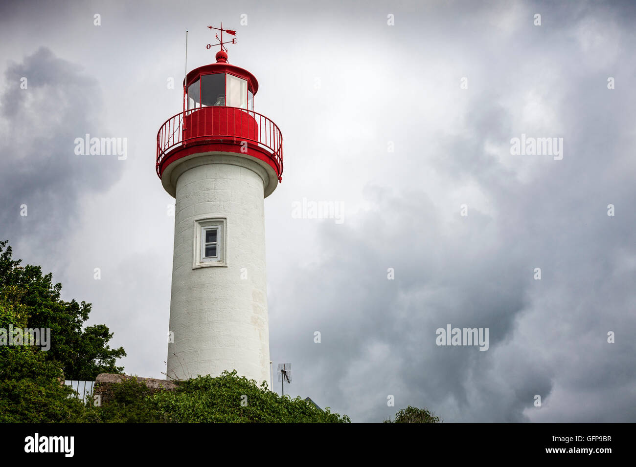 Port Manec'h Lighthouse. Brittany, France Stock Photo - Alamy