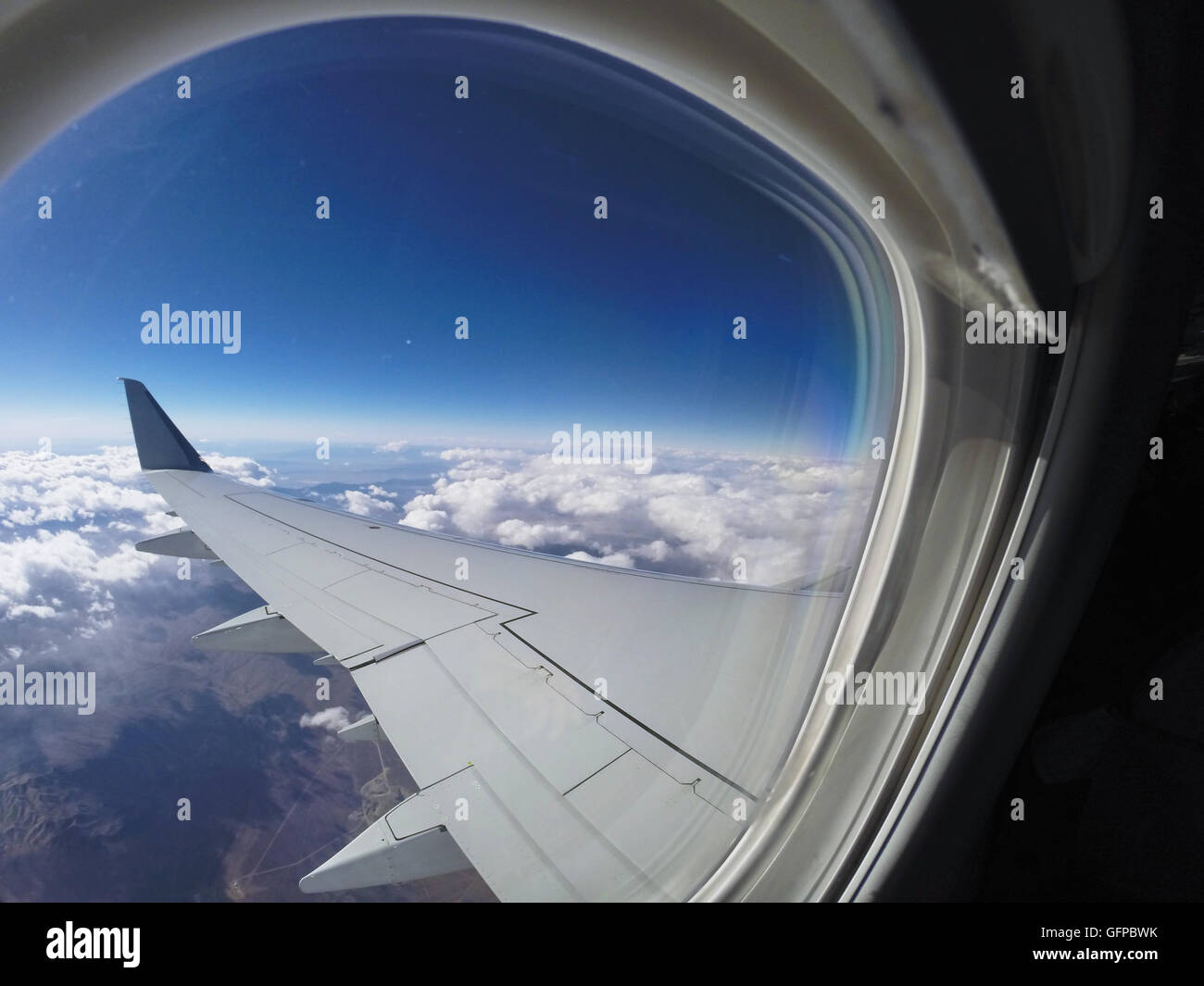 Airplane window hi-res stock photography and images - Alamy