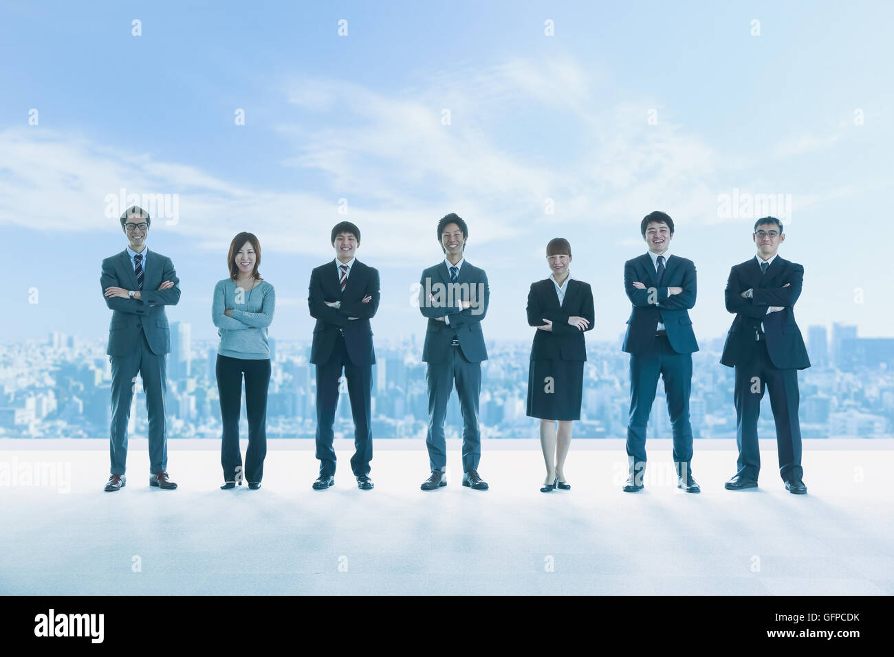 Japanese team pose group hi-res stock photography and images - Alamy