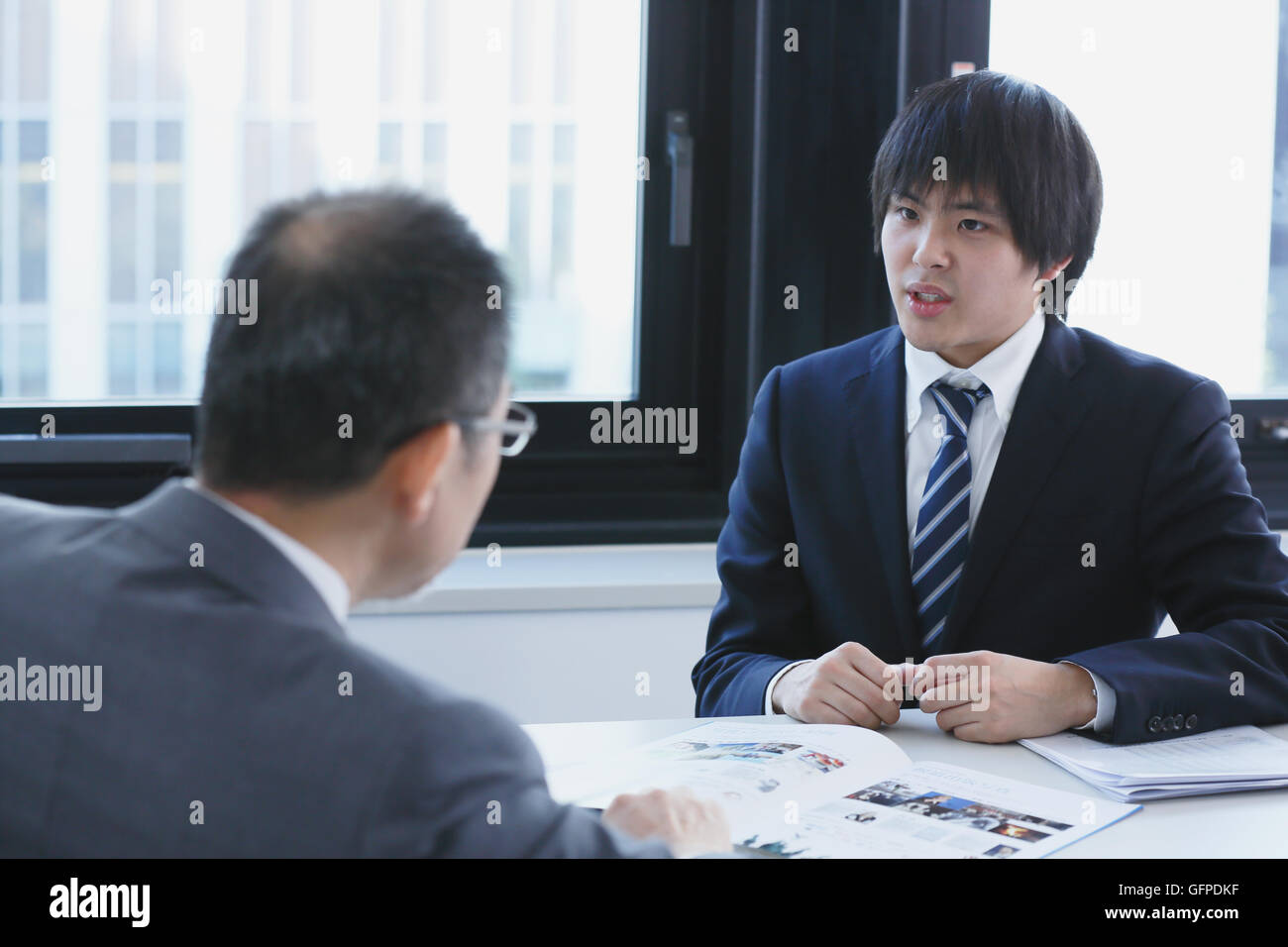 Japanese businesspeople in a modern office Stock Photo - Alamy