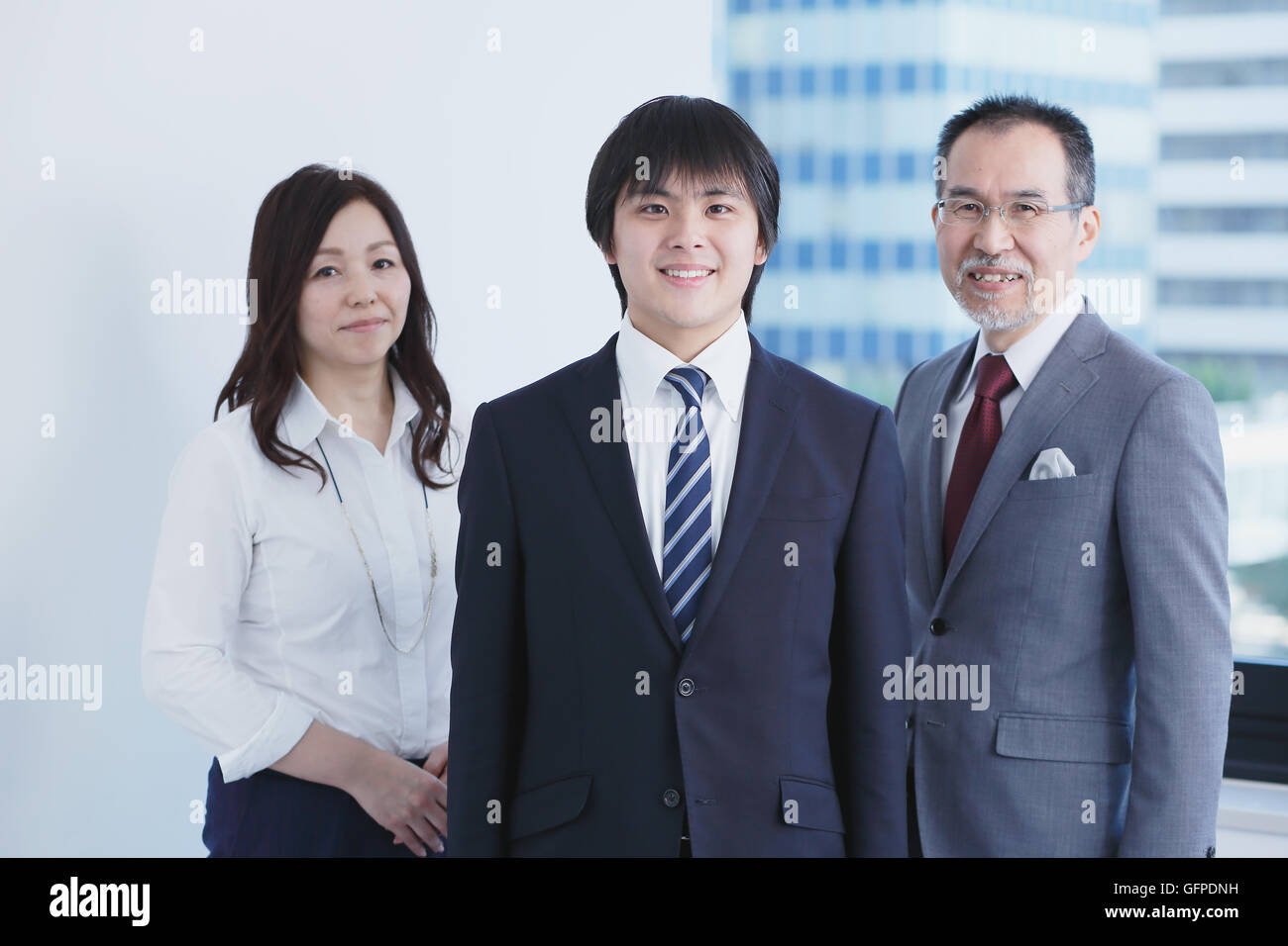 Group japan senior employee hi-res stock photography and images - Alamy