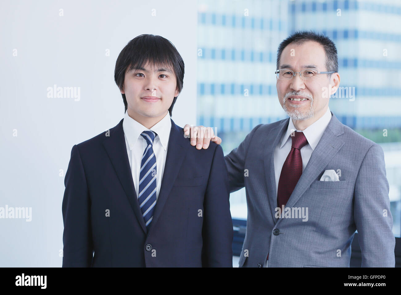 Japanese businesspeople in a modern office Stock Photo - Alamy