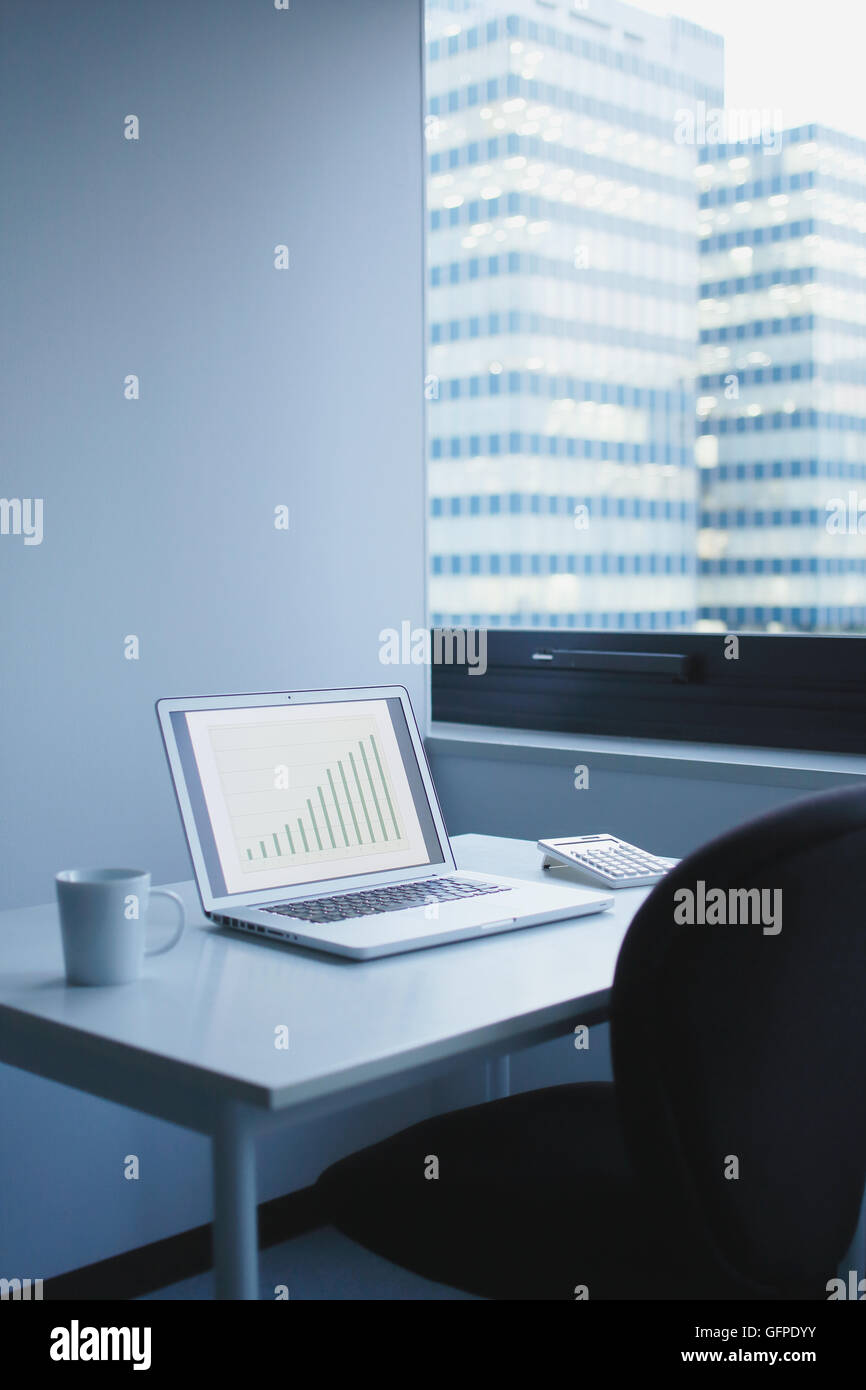 Empty digital monitor in office hi-res stock photography and images - Alamy