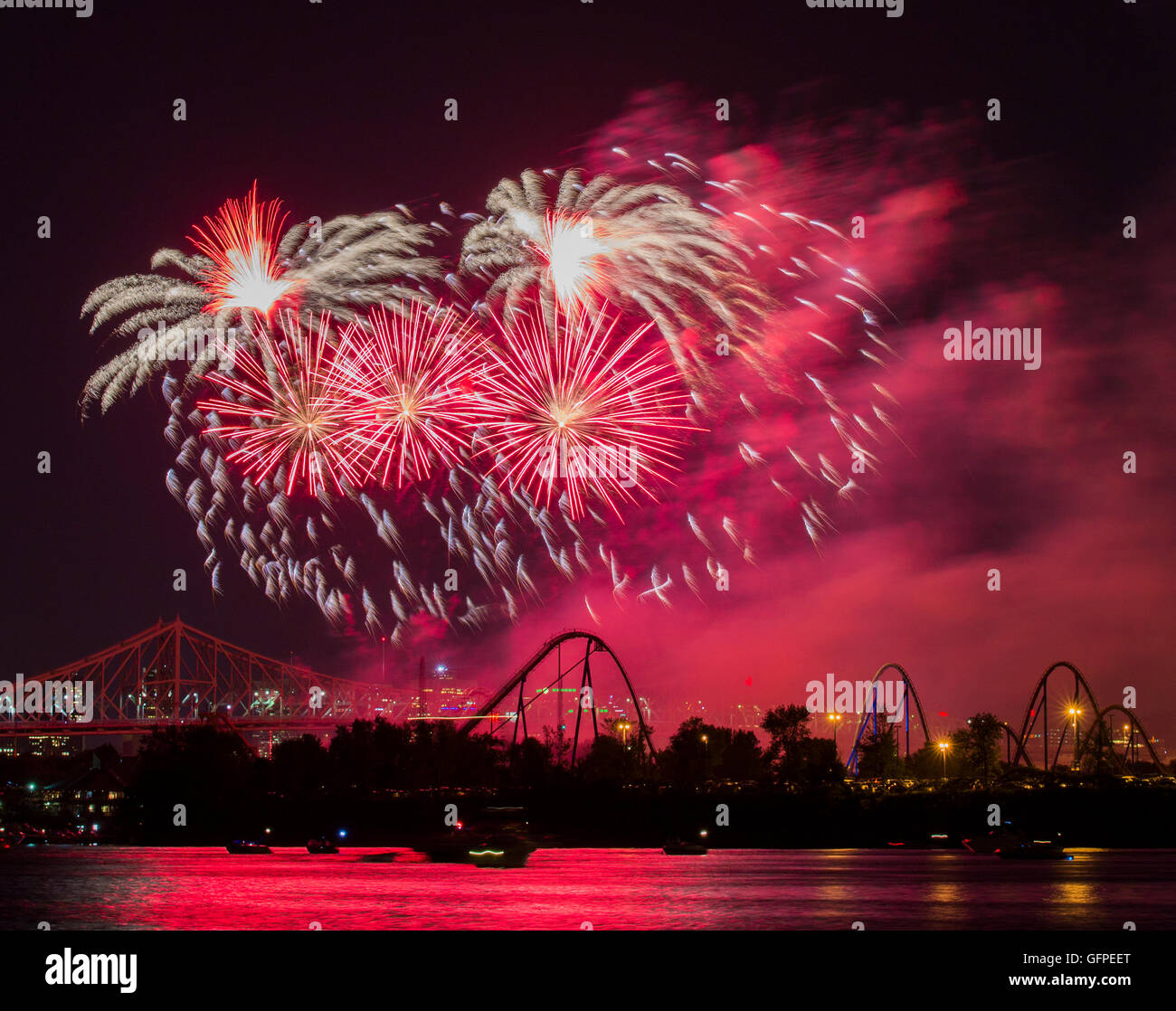 Fireworks at La Ronde, Montreal-Canada 2016 Stock Photo - Alamy