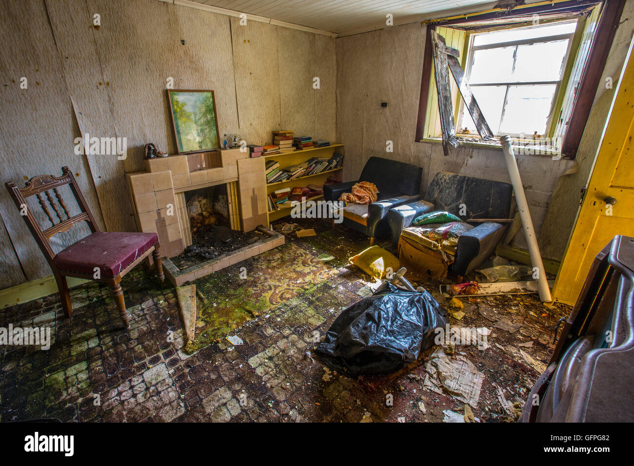 Messy room living room hi-res stock photography and images - Alamy