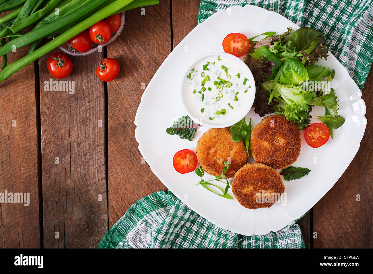 Crispy chicken burger top view hi-res stock photography and images - Alamy