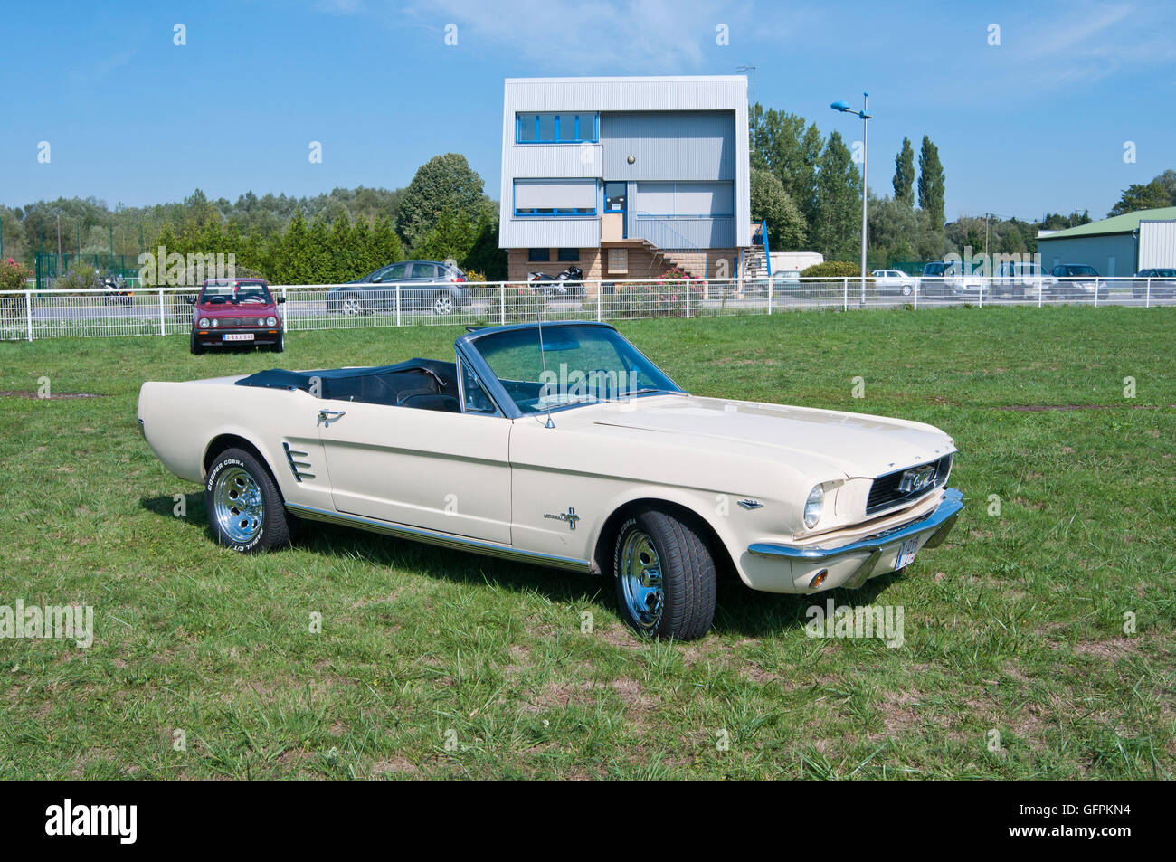 Ford Mustang Convertible Stock Photo - Alamy