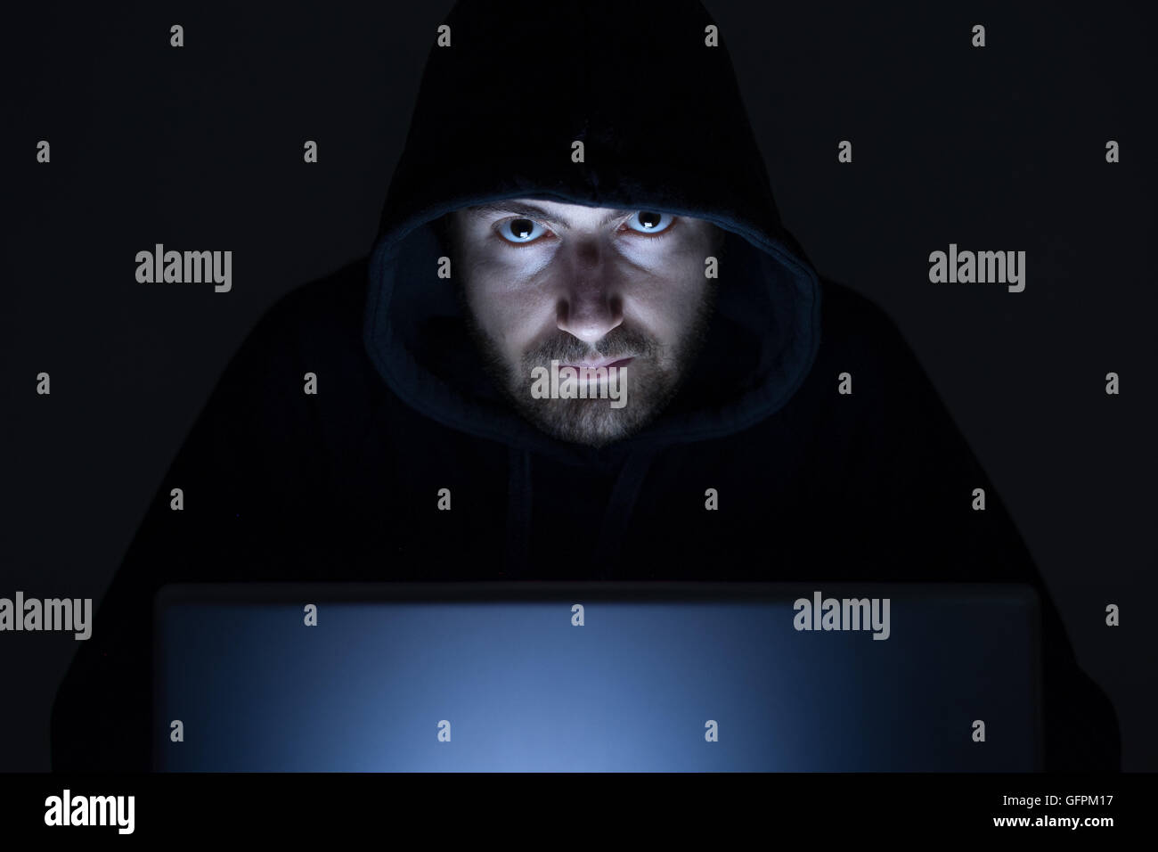 Monitor hacker hi-res stock photography and images - Alamy