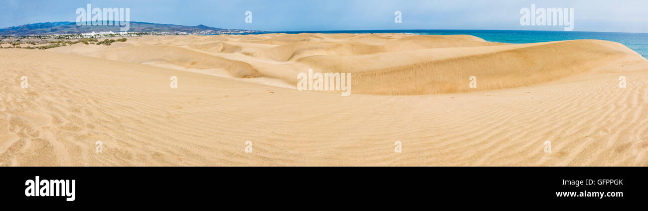 Seif dunes hi-res stock photography and images - Alamy