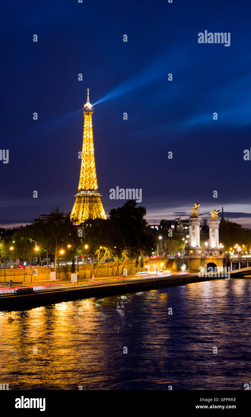Paris at blue hour-Eiffel Tower view from Pont Alexandre iii Stock ...