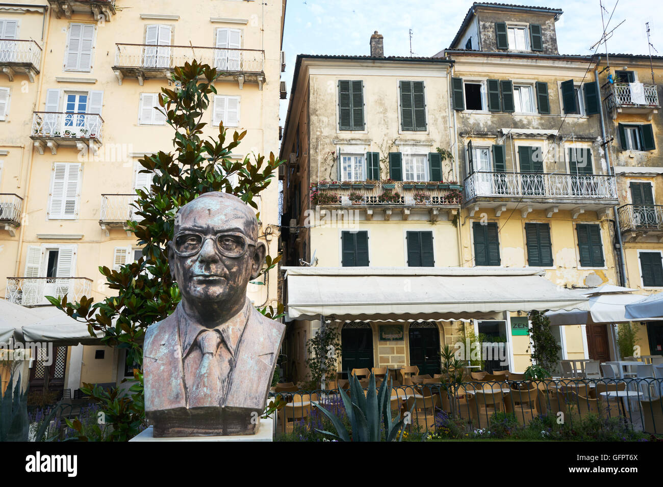 Rallis hi-res stock photography and images - Alamy