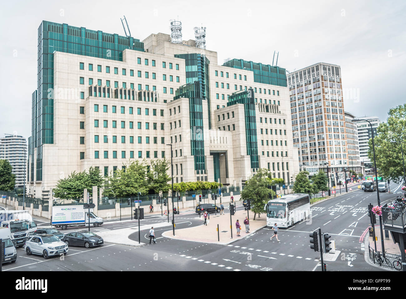 Mi6 HQ Building at Vauxhall Cross, London, UK Stock Photo - Alamy