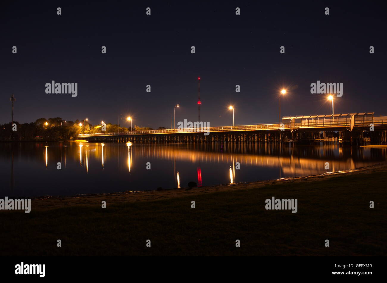 The swan bridge night hi-res stock photography and images - Alamy