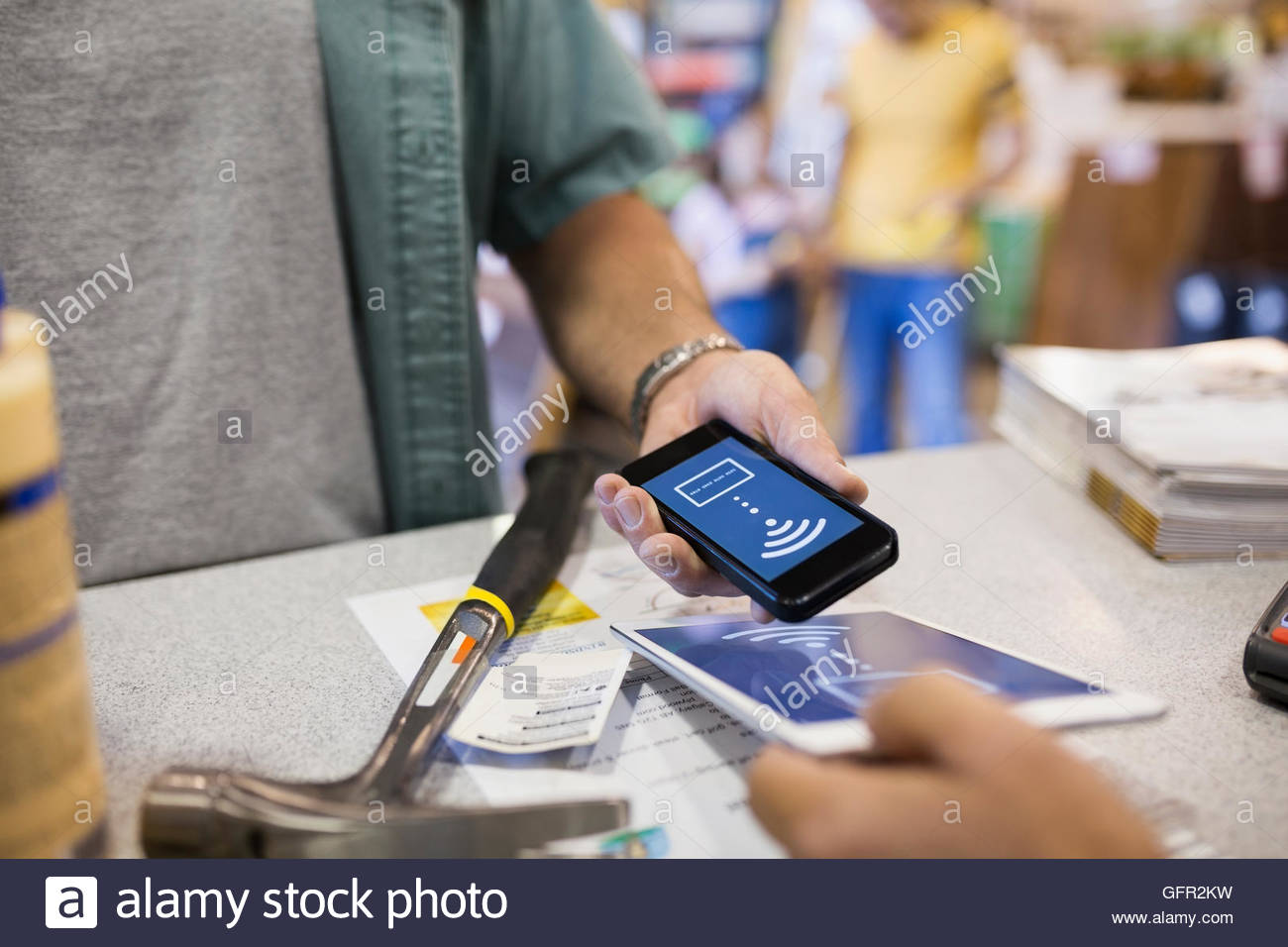 Hardware Counter Stock Photos & Hardware Counter Stock Images - Alamy