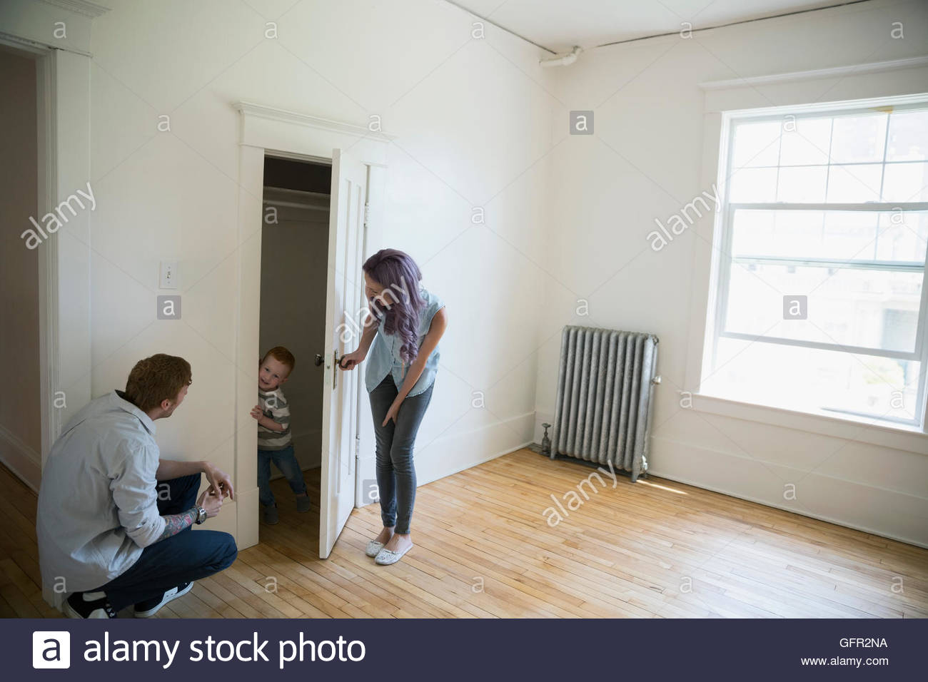 Empty family hi-res stock photography and images - Alamy