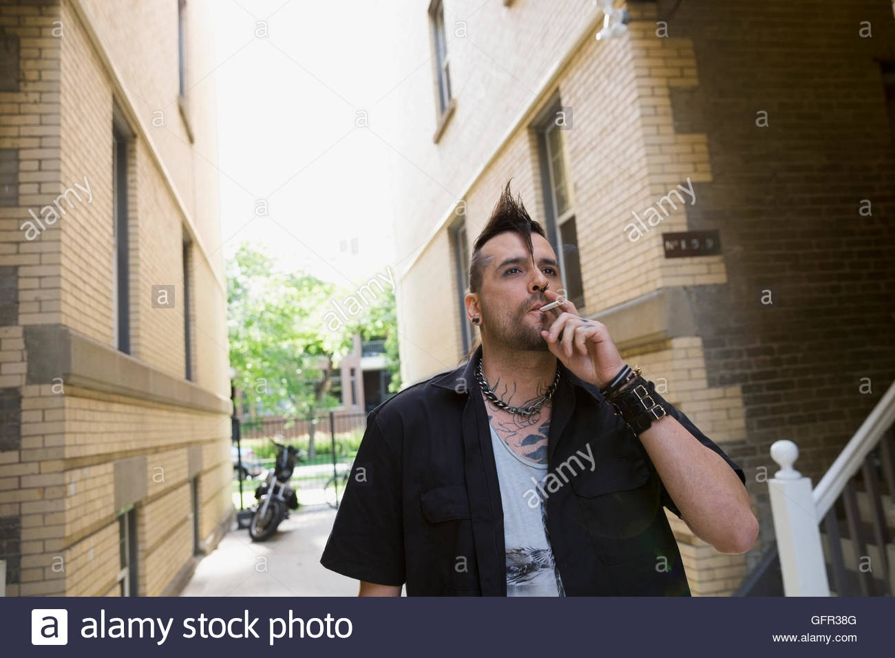 Cool man smoking hi-res stock photography and images - Alamy