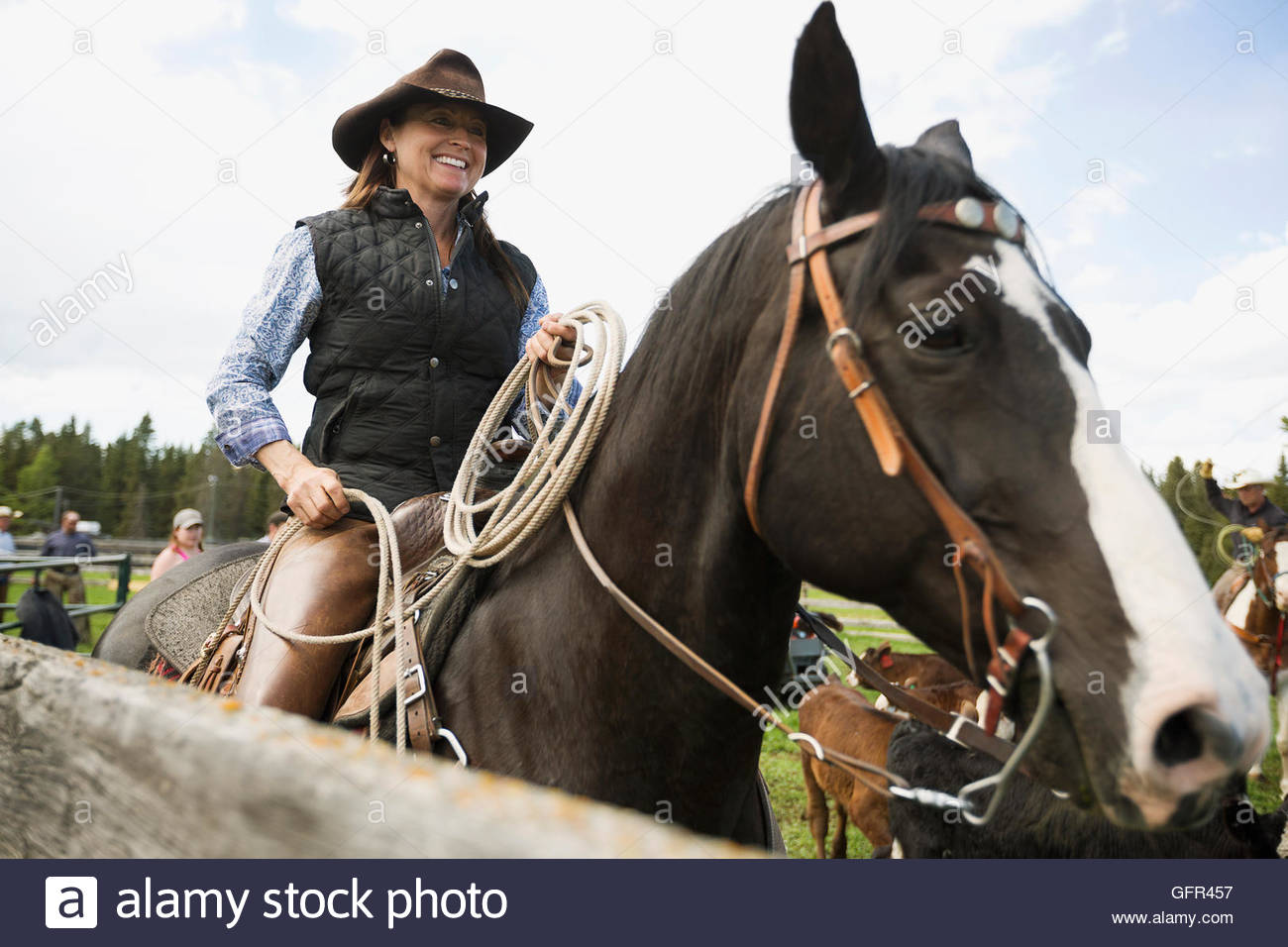 Female horseback hi-res stock photography and images - Alamy