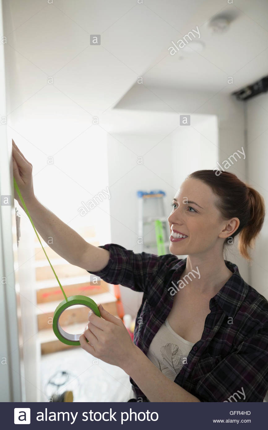Taping wall hi-res stock photography and images - Alamy