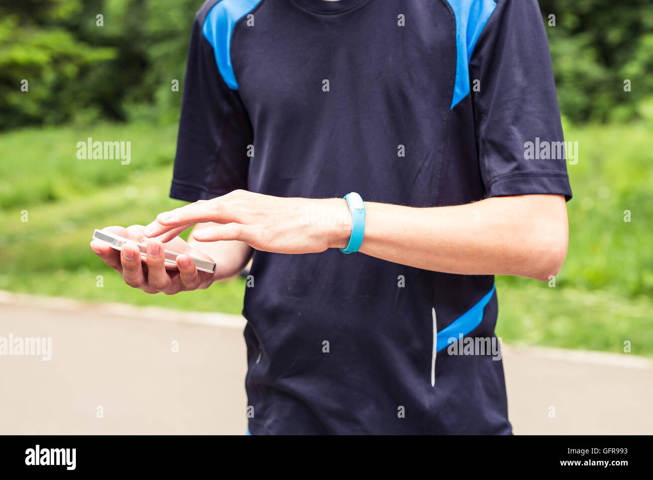 Man wearing sport band hi-res stock photography and images - Alamy