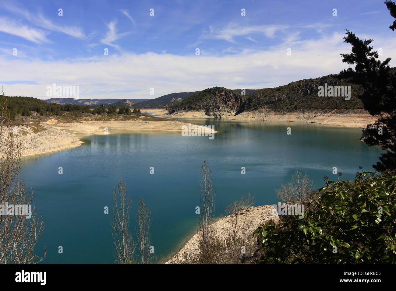 Buendia lake hi-res stock photography and images - Alamy