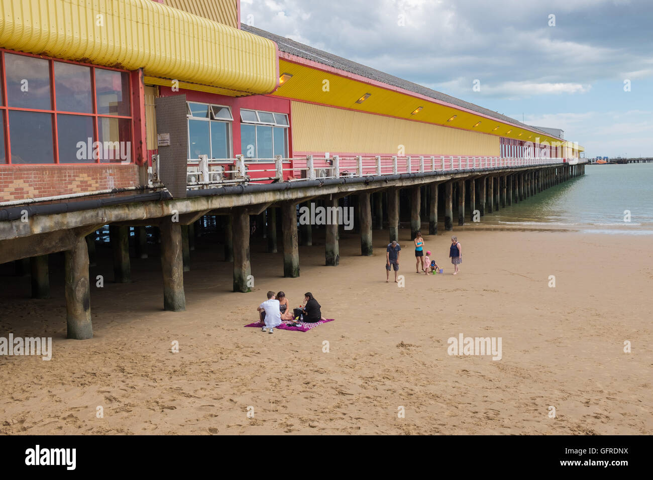 Walton pier hi-res stock photography and images - Alamy