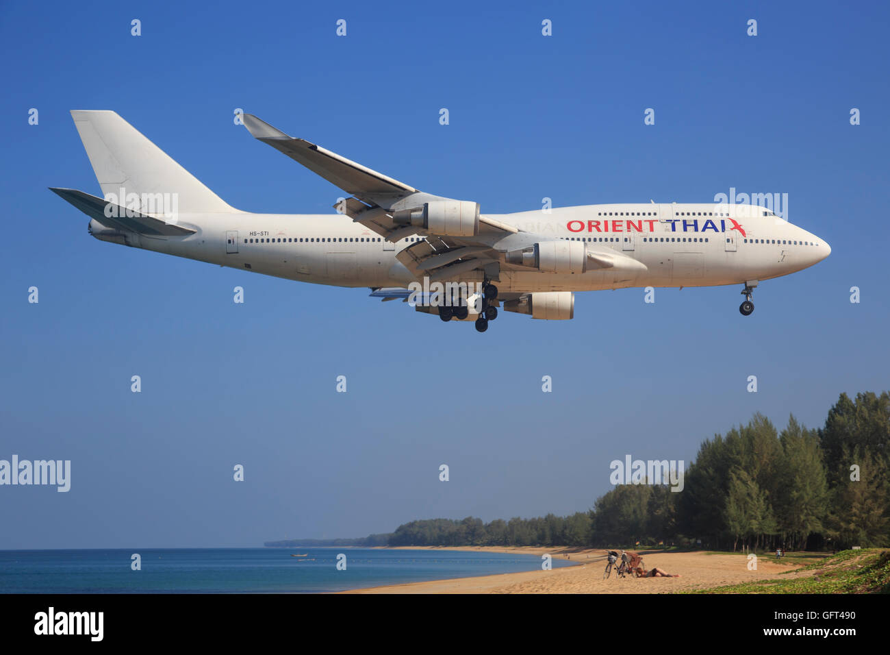 Cargo boeing 747 from air hi-res stock photography and images - Alamy