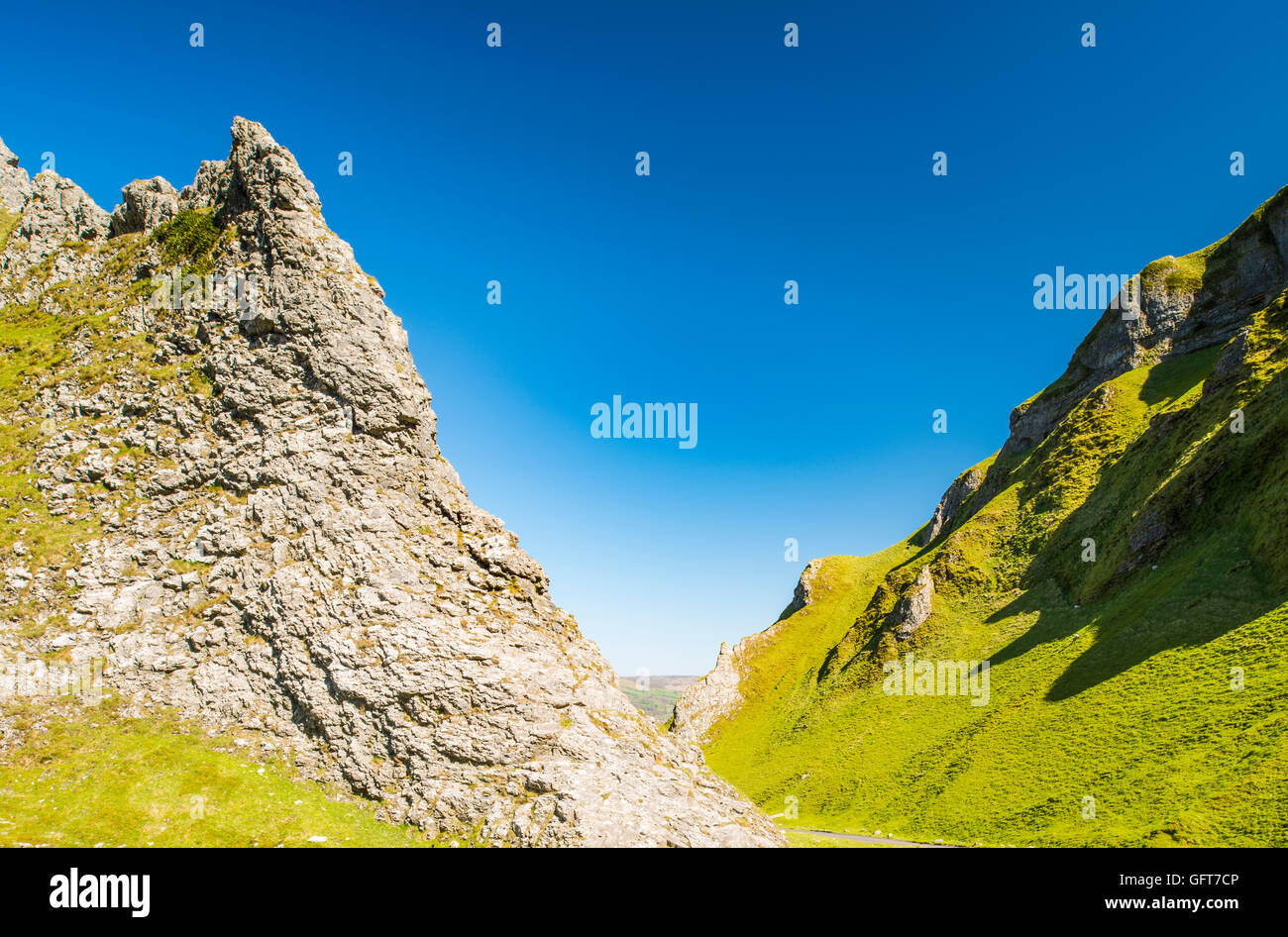 Winnats Pass, Peak District, Derbyshire Stock Photo - Alamy