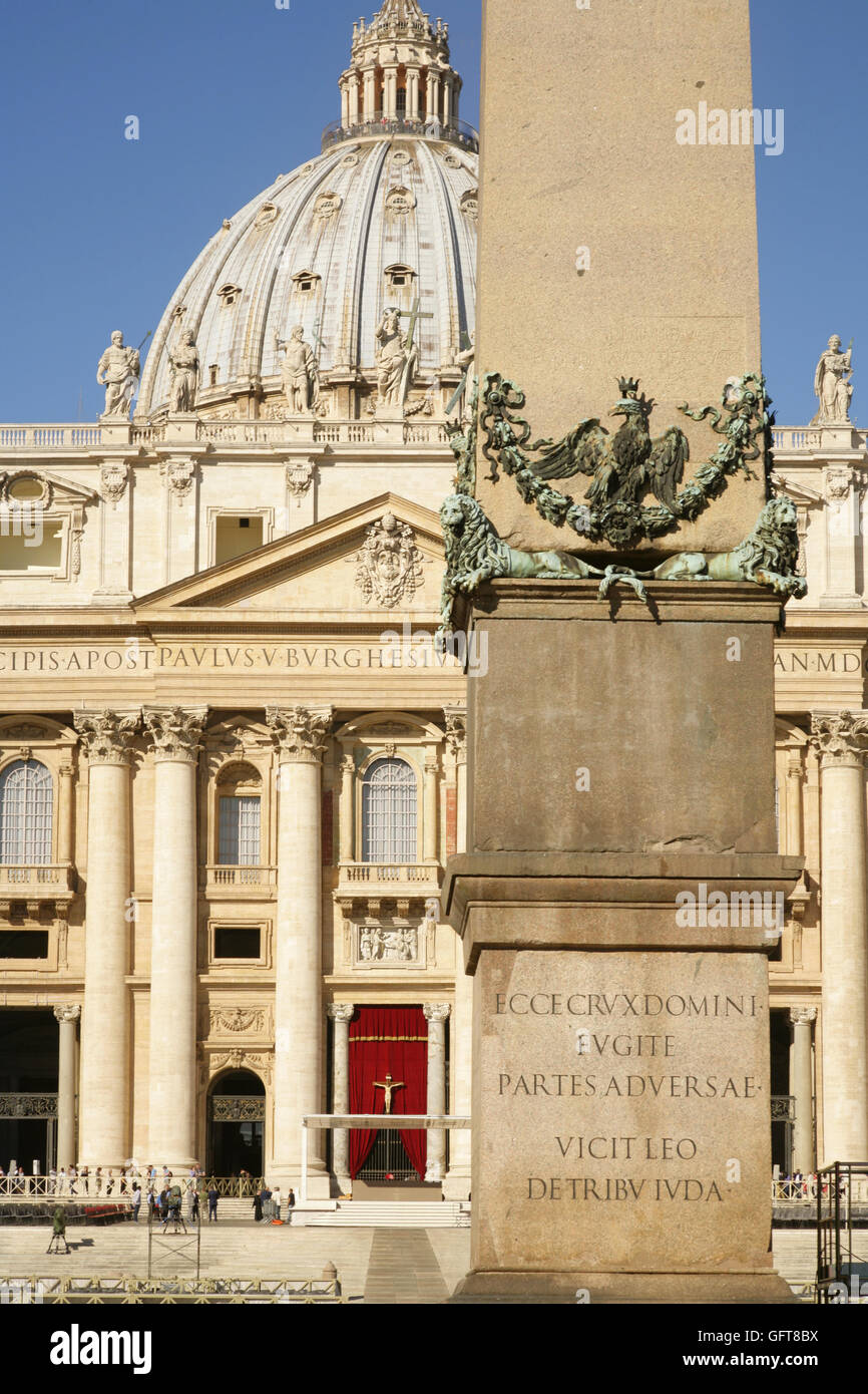 Basilica di San Pietro (St Peter's) and the Egyptian Obelisk of ...
