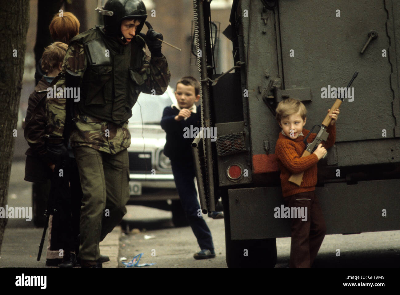 British army children playing hi-res stock photography and images - Alamy